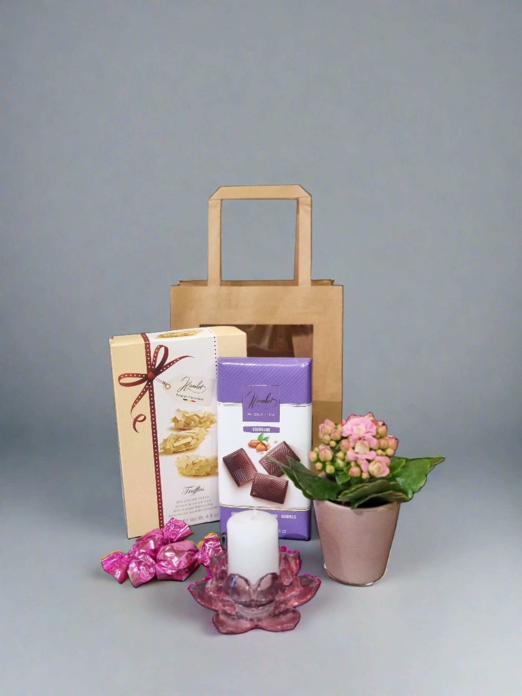 Blómutyssi– Akkuleya